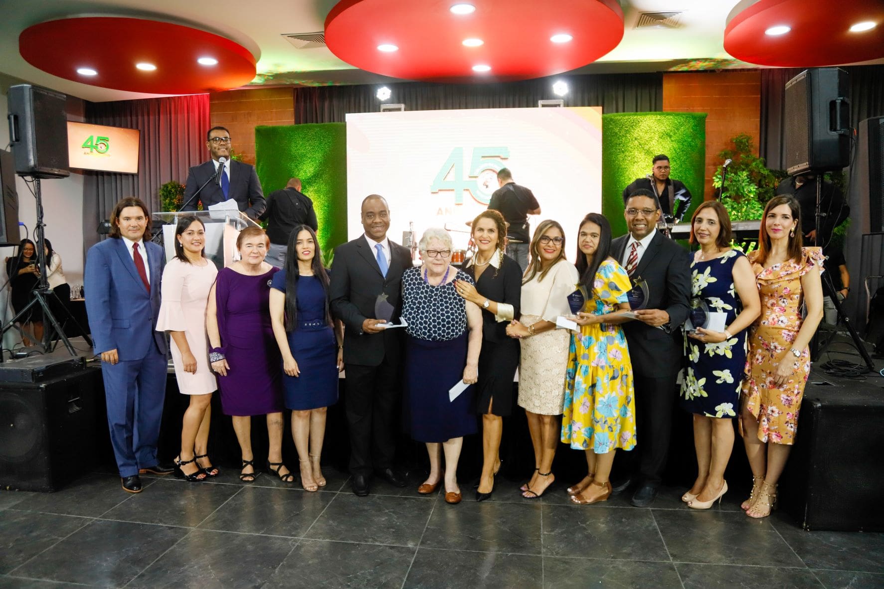 Colegio Bilingüe New Horizons celebra su 45 aniversario - Colegio ...